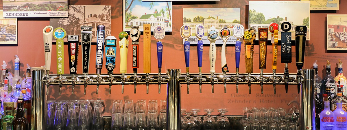 Friday Night Flights in Zehnder’s Tap Room | Frankenmuth